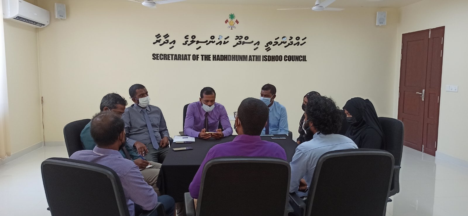L.Isdhoo council in L.Isdhoo sihheemarukazuge senoir managementaai ...